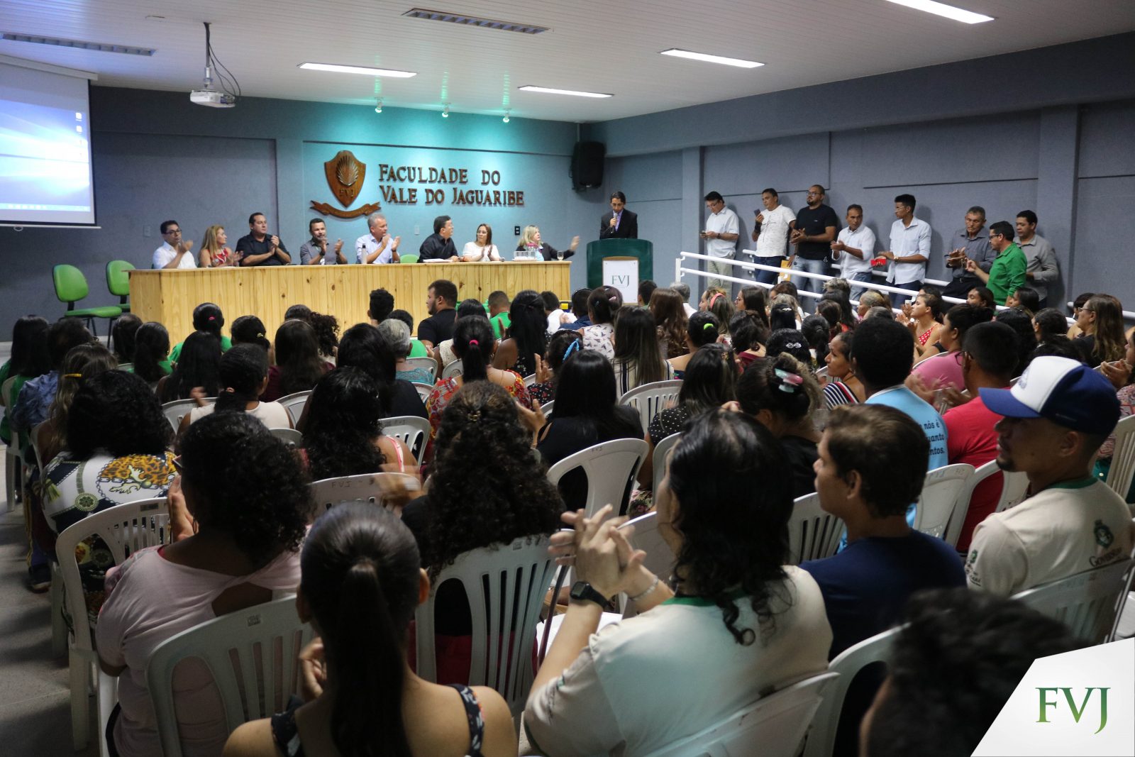 FVJ recebe Governo do Estado para entrega de certificados a ...