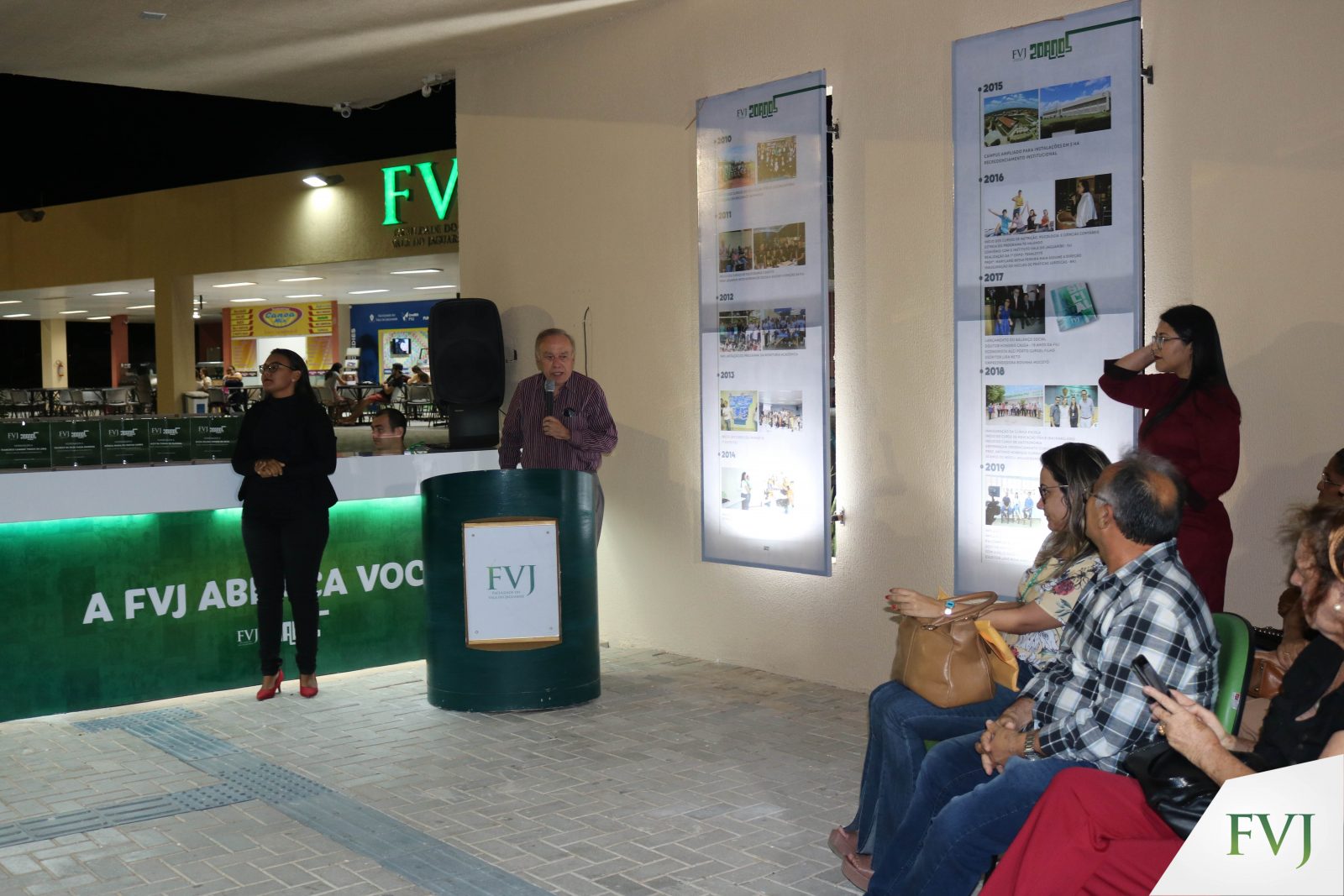 FVJ inaugura Linha do Tempo em comemoração aos 20 anos – UniJaguaribe
